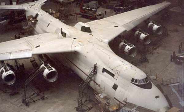 Antonov AN-225, o rei dos ares - Airway