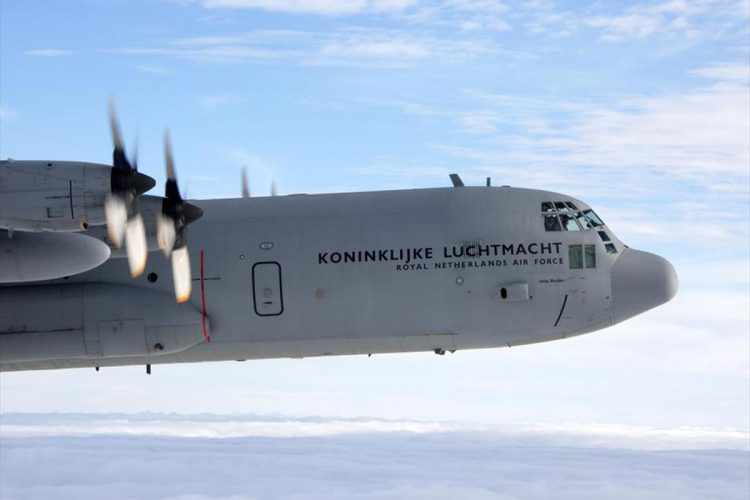 Aposentadoria do Hercules na Holanda abre oportunidade para o Embraer C ...