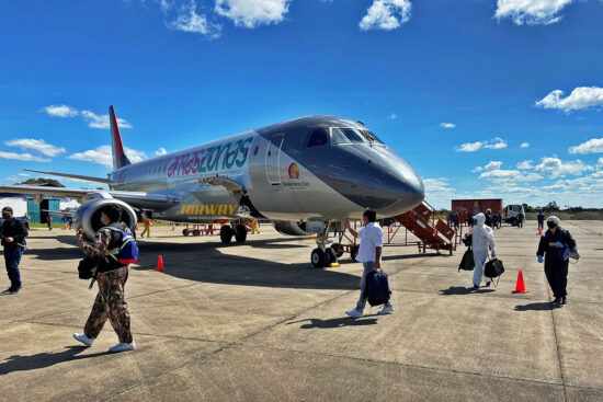 Companhia aérea boliviana Amaszonas teve certificado operacional ...