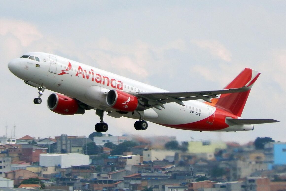 Os 25 anos do Airbus A320 no Brasil - Airway